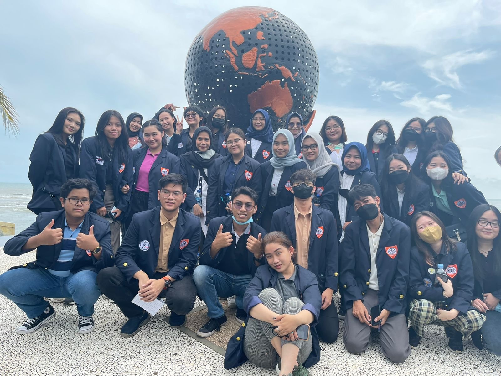 Pengenalan Destinasi Wisata dan Industri Perjalanan Wisata kepada ...