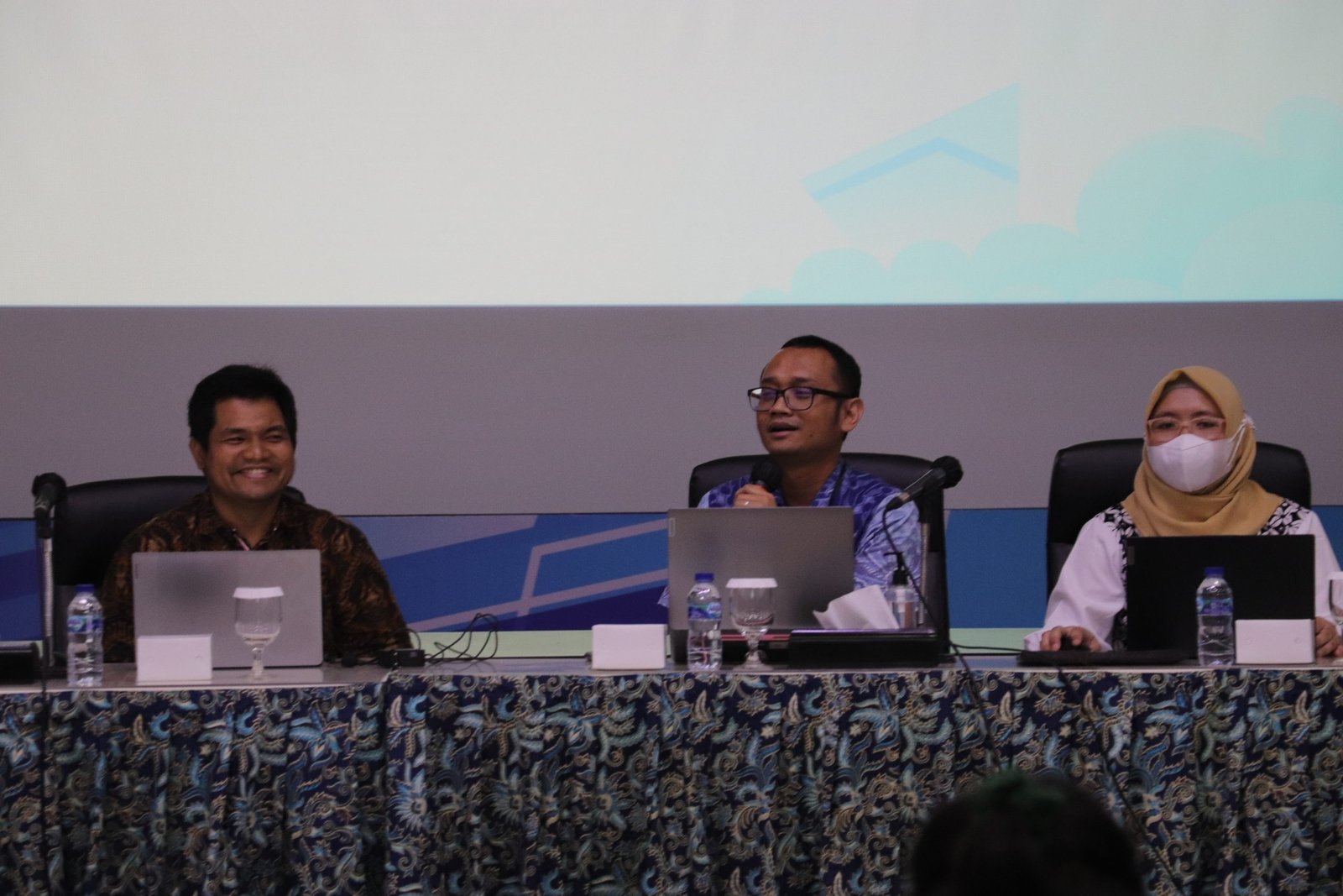 Pertemuan Dosen Awal Semester Gasal Dan Sosialisasi Peningkatan Jabatan